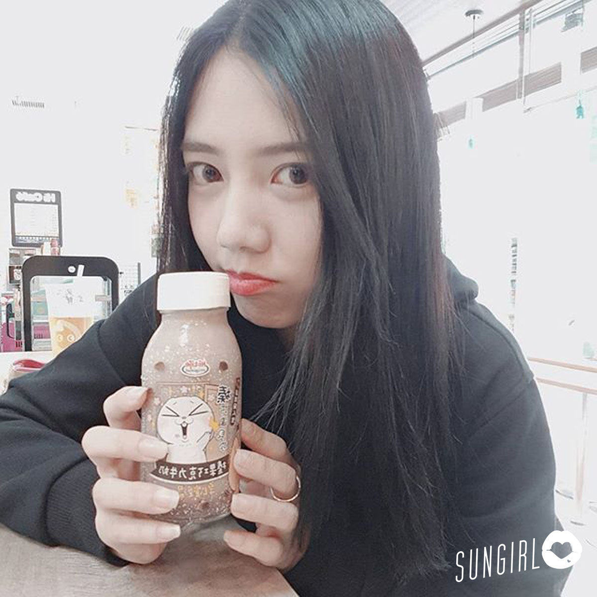 艾比Abby、18歲大眼正妹超高顏直引發網友暴動 秒戀愛 -6park.com