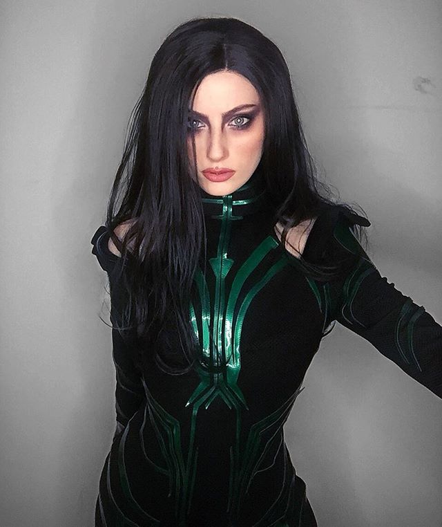 激似水行俠「梅拉」！義大利正妹《Merisiel Irüm》神複製所有火辣女角！ - cool18.com