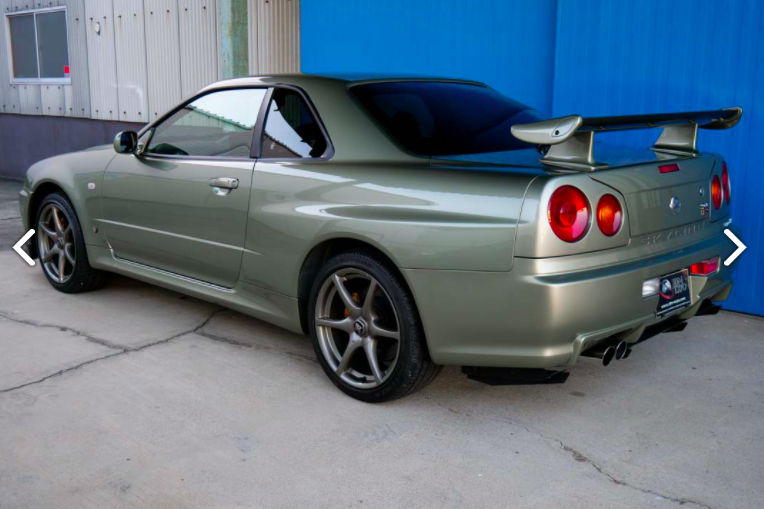 90年代經典 Nissan Skyline R34 GT-R 開價1,400萬……這你敢信？！ - 想約正妹？來看老司機推薦的火辣美女！