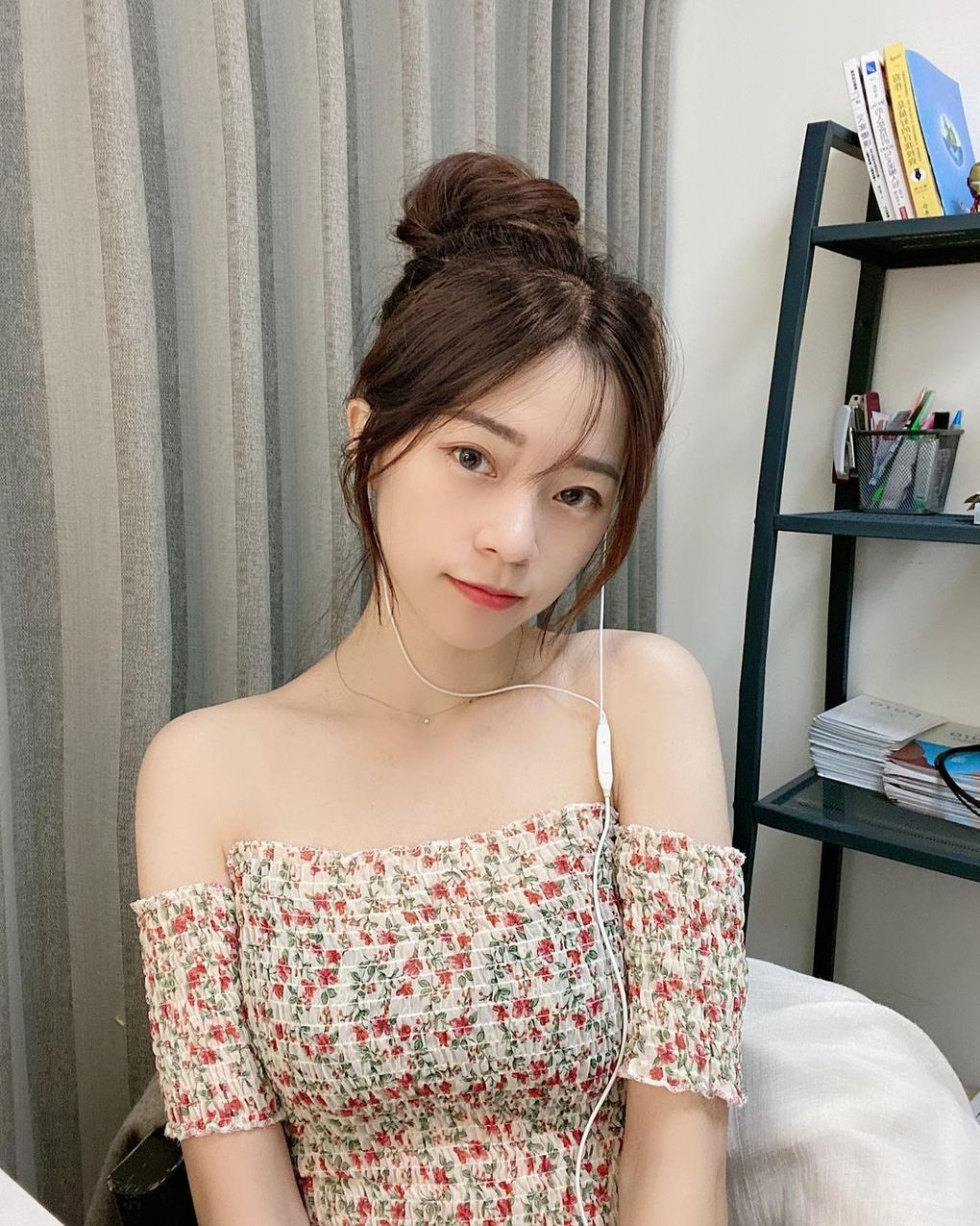 看一眼就陷入熱戀！「友美子 棠棠」甜美臉蛋讓人忍不住一看再看，多 -6park.com