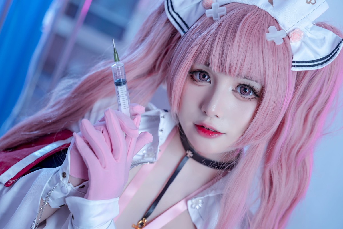 【網路收集系列】Shiroi_白井茶茶《碧藍航線－英仙座護士》【39P】 - 貼圖 - 絲襪美腿 - R18成人站-流量密碼