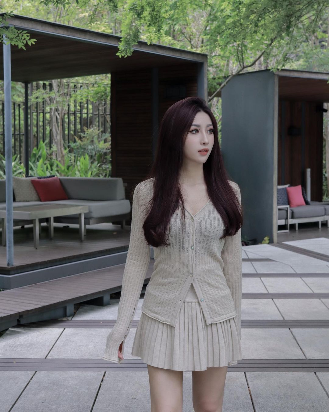 白皙美乳「Patty Hsu」微露酥胸誘惑致命 - 美女圖 - JKF 捷克論壇