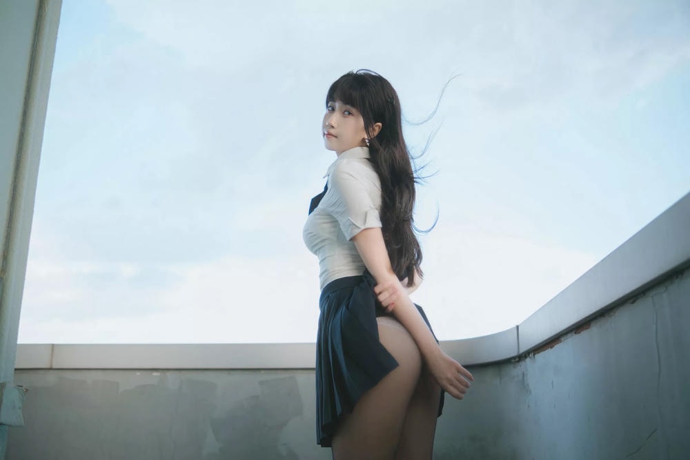 人氣Coser不呆貓JK學妹戶外主題性感白色短T配黑色百褶裙露超薄黑絲秀曼妙身姿誘惑寫真59P - COSPLAY - JKF 捷克論壇